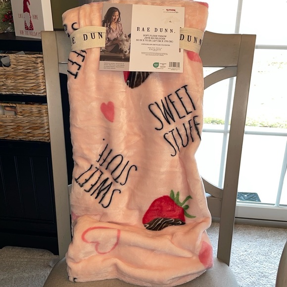 Rae Dunn | Bedding | Rae Dunn Sweet Stuff Blanket | Poshmark